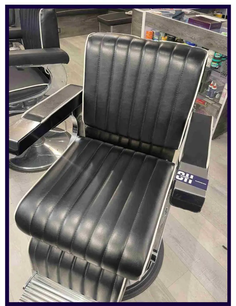 Best Barber Chairs: (Give These Classic Chairs A Go In 2024)